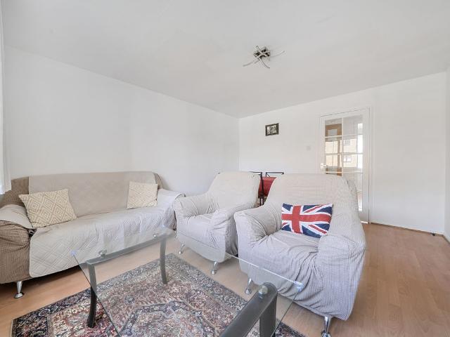 John Williams Close, London SE14, 2 bed flat to rent, £1,850 pcm | PrimeLocation