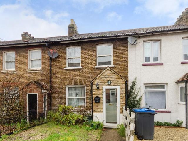 Johns Terrace, Croydon, CR0 2 bed terraced house to rent £1,900 pcm £438 pw