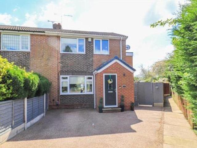 Johns Crescent, Wrenthorpe, 3 Bedroom Semi detached