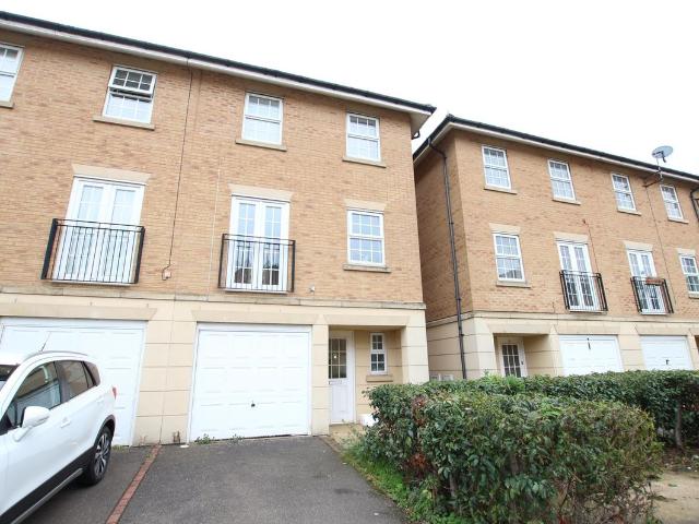 Johnson Court, Northampton NN4, Room to rent, £750 pcm | PrimeLocation