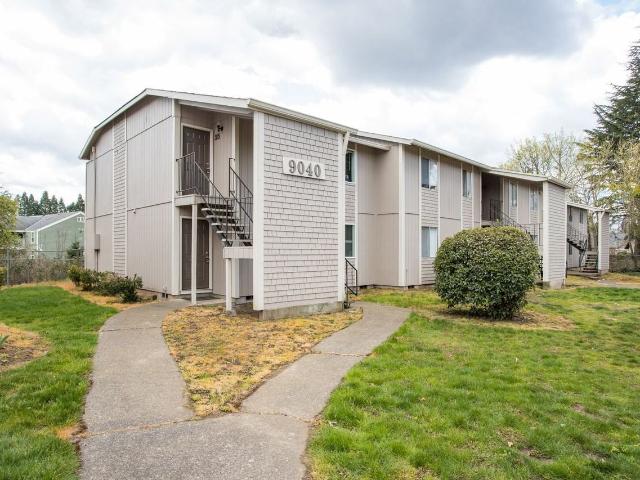 Johnson Creek Village Apartments. 2 Bedroom Apartment for Rent at 9118 Se Flavel St, Portland, OR 97266 Lents