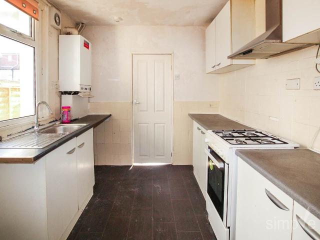 Johnson Street, Southall, Middlesex UB2, 4 bed property to rent, £2,500 pcm | PrimeLocation