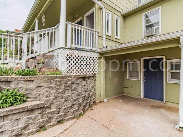 JOHNSON 4824 Webster St 2 Bedroom Apartment for Rent at 4824 Webster St, Omaha, NE 68132 Dundee