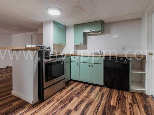 JOHNSON 4824 Webster St 2 Bedroom Apartment for Rent at 4824 Webster St, Omaha, NE 68132 Dundee