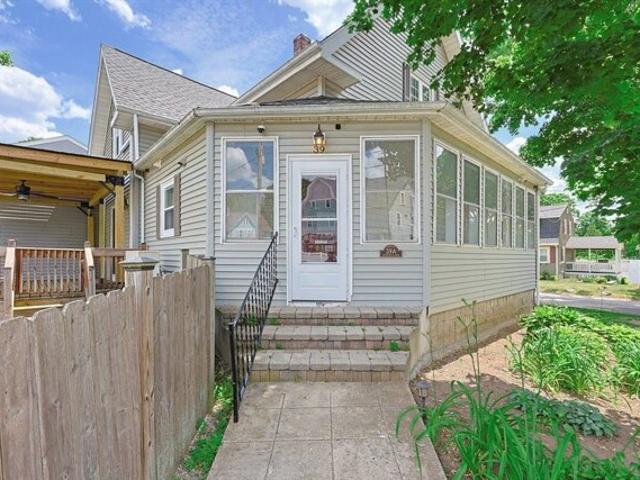 Johnston Ave Unit,northbridge, Condo For Sale