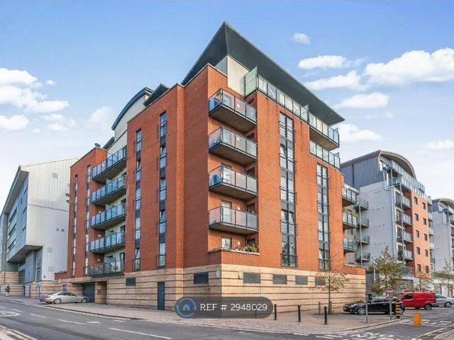 Johnston Court, London E10, 2 bed flat to rent, £1,900 pcm | PrimeLocation