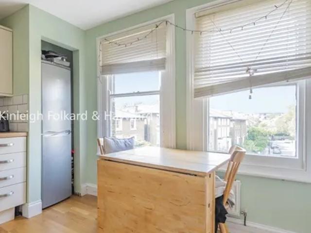 Johnston Close, Stockwell Park, London, SW9 0QS, United Kingdom | 2 bed apartment for rent #114456671 | Rentberry