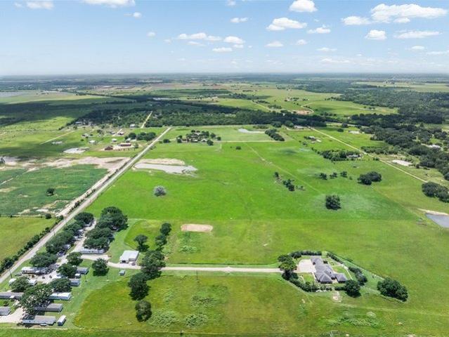Johnston Rd, Wallis, TX 77485