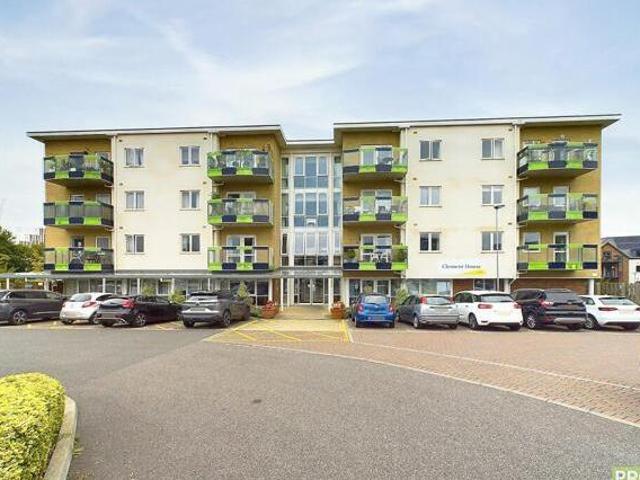 Johnstone Close, Bracknell, 2 Bedroom Apartment