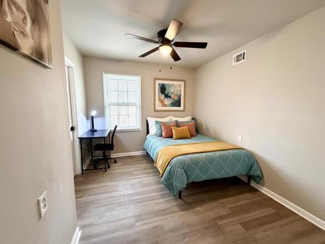 Join a community of professionals at a newly renovated space Enjoy peace of mind smart lock privacy, ultra fast Wi Fi, and plenty of parking. All utilities are included. Experience modern living that feels like home
