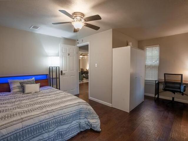 Join a residence catered to focused, working professionals. Secure a quality living space that offers more than just the basics! All Inclusive Utilities • High Speed WiFi • Kitchen with Brand New Appliances Top Rated Denton Host