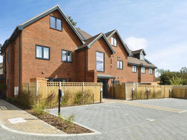 Joinery Close