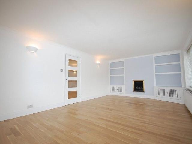Joiners Way, Chalfont St. Peter, Gerrards Cross,SL9