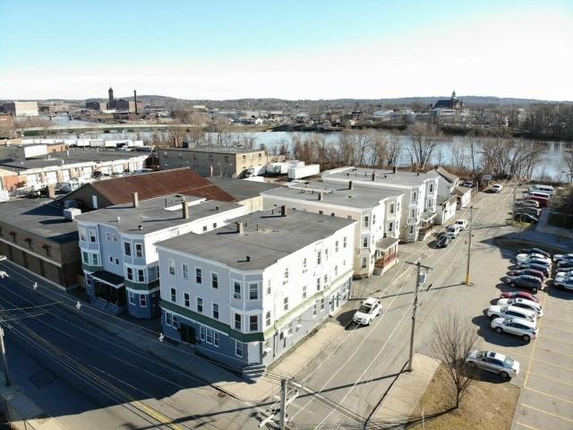 Jordan Court Apartments 3 Bedroom Apartment for Rent at 102 Water St, Lawrence, MA 01841 Tower Hill