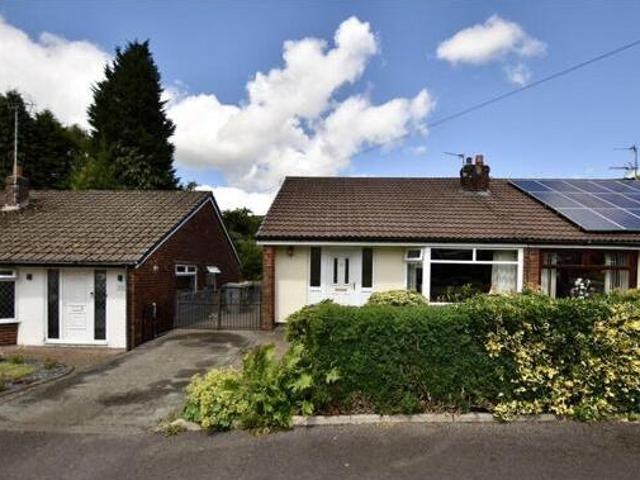 Jordan Avenue, Shaw, 2 Bedroom Semi detached