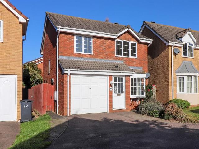 Jordayn Rise, Hadleigh IP7, 3 bed property to rent, £1,450 pcm | PrimeLocation