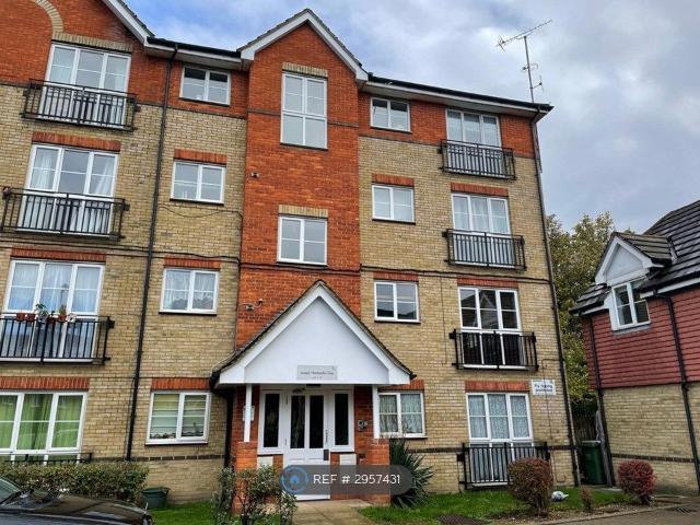 Joseph Hardcastle Close, London SE14, 2 bed flat to rent, £1,850 pcm | PrimeLocation