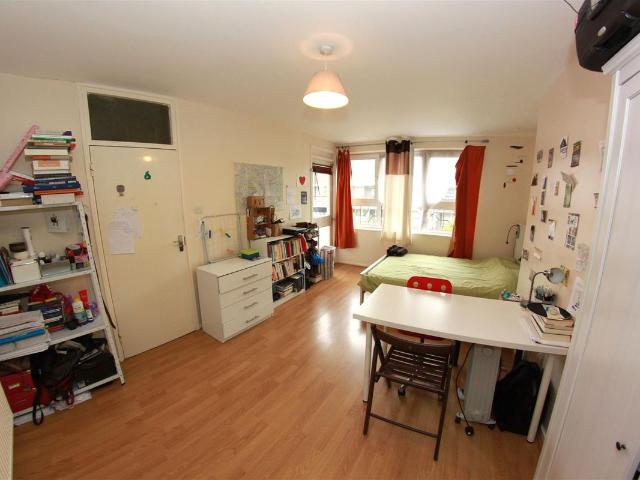 Joseph Street, London E3, 4 bed flat to rent, £3,650 pcm | PrimeLocation