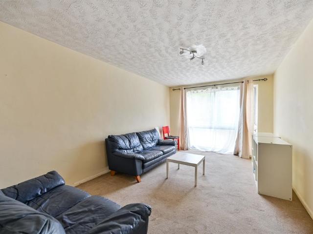 Josephine Court, Reading, RG30 2DG
