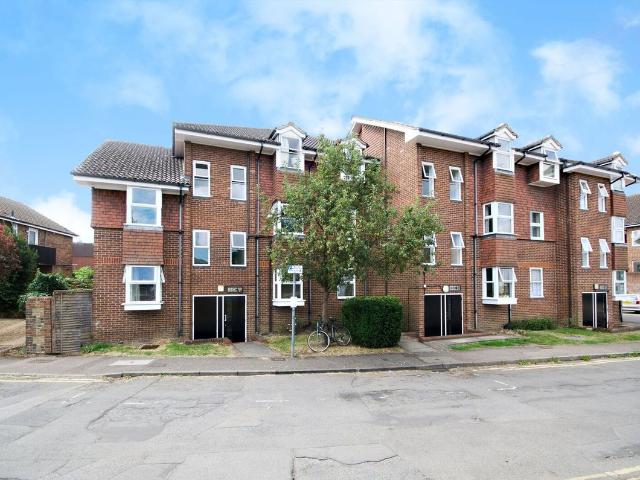 Josephs Road, Guildford GU1, Guildford, 1 bed flat to rent, £1,450 pcm | PrimeLocation