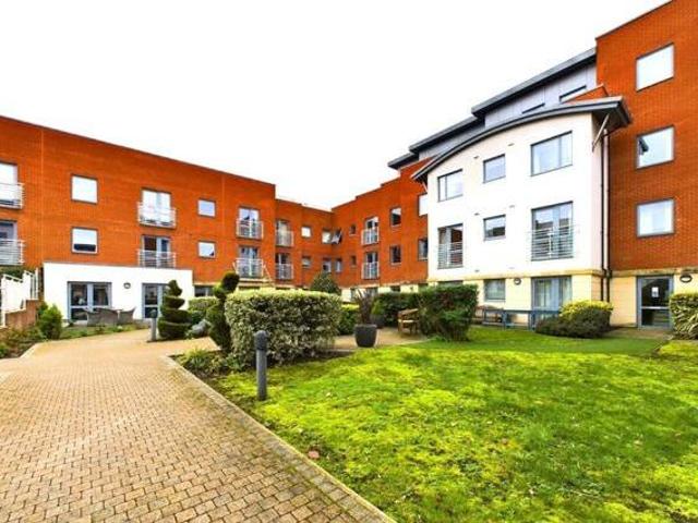 Josiah Drive, Ickenham, 2 Bedroom Retirement