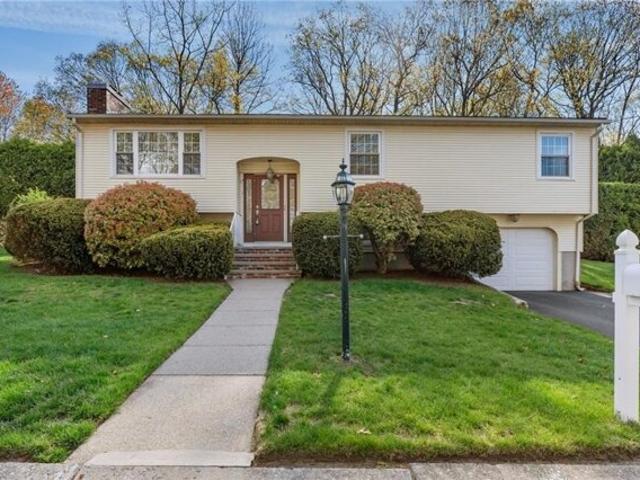 Joyce Dr, North Providence, Home For Sale