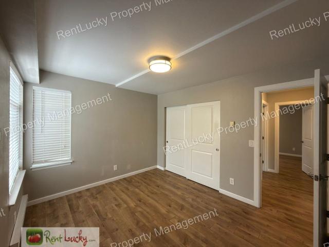JTA LLC Seattle 3 Plex 2 Bedroom Apartment for Rent at 3315 Claremont Ave S, Seattle, WA 98144 Columbia City