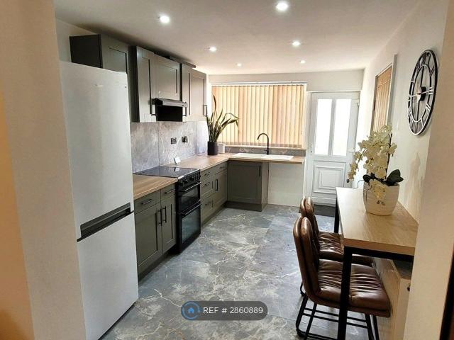 Junction Lane, St Helens WA9, 2 bed terraced house to rent, £875 pcm | PrimeLocation