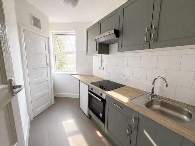 Junction Road, Archway 1 bed flat to rent £1,595 pcm £368 pw