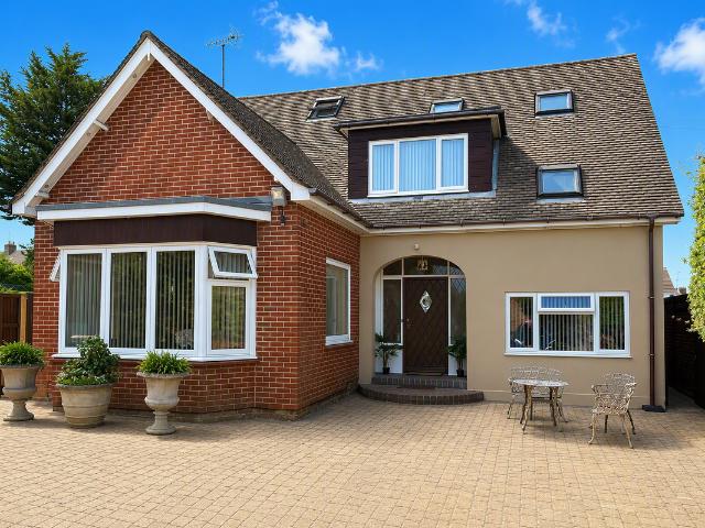 Junction Road, Gillingham ME7, 4 bed detached house to rent, £2,500 pcm | PrimeLocation