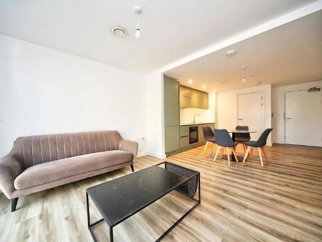 Junction Road, London N19 1 bed apartment to rent £2,050 pcm £473 pw