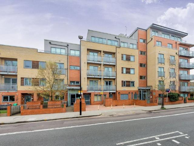Junction Road, London N19 1 bed flat to rent £2,100 pcm £485 pw