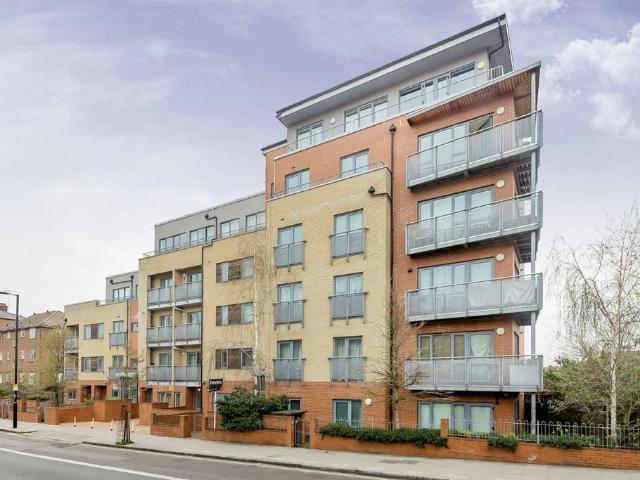 Junction Road, London N19 2 bed flat to rent £2,400 pcm £554 pw