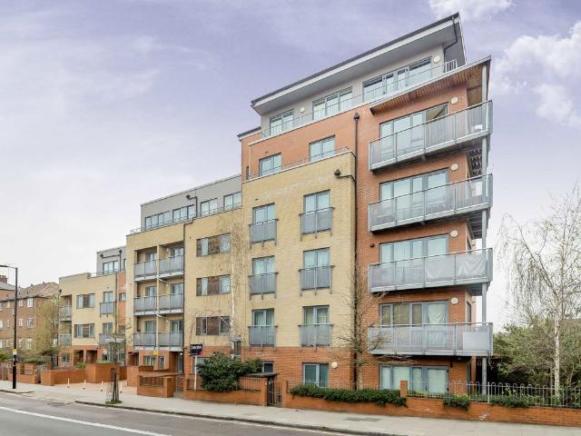 Junction Road, Tufnell Park N19, 2 bed flat to rent, £2,500 pcm | PrimeLocation