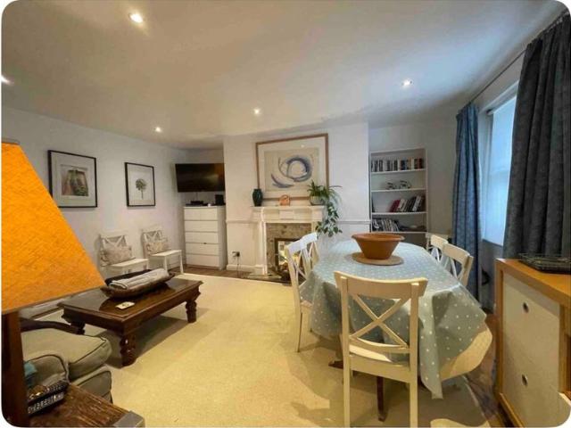 June or Start Sep? 2Bd 2Bth *ROYAL PARK