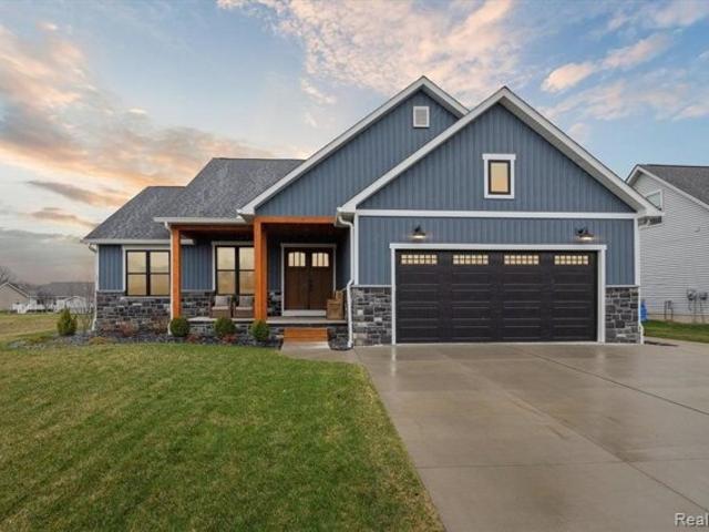 June Dr, Almont Vlg, Home For Sale