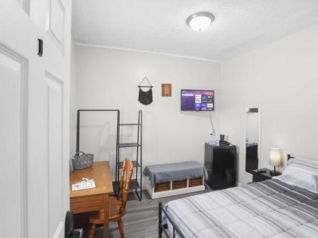 June 2025 Renovated Stylish Brick House in Convenient Neighborhood | Top Rated Host | All Utilities + Fast Wi Fi | On Site Laundry | Secure, Private, Fully Furnished Be the 1st to Move In!