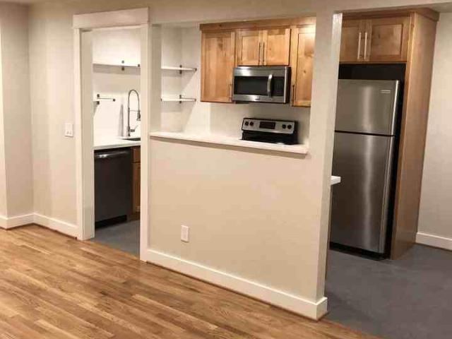 Juneau Apartments 2 Bedroom Apartment for Rent at 3931 N Juneau St, Portland, OR 97217 Portsmouth