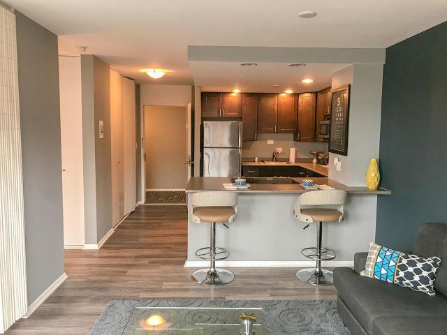 Juneau Village Towers Apartments Milwaukee, WI 2 Bedroom Apartment for Rent at 1029 North Jackson Street, Milwaukee, WI 53202 Juneau Town