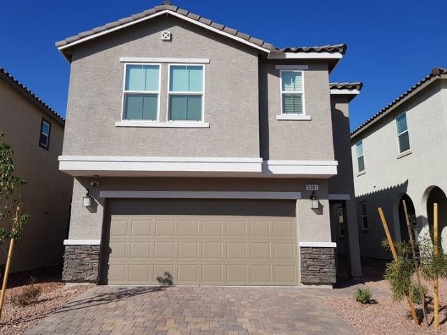 Junior suite in a gated community!