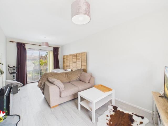 Juniper Avenue, Matson, Gloucester
