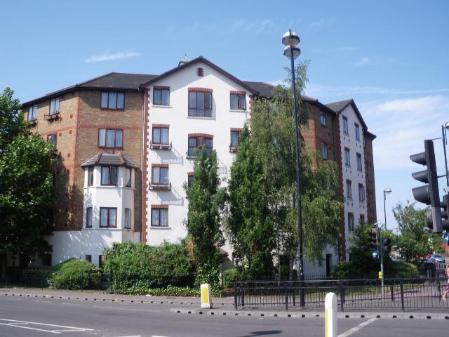 Juniper Court, Hounslow TW3, 2 bed flat to rent, £1,700 pcm | PrimeLocation