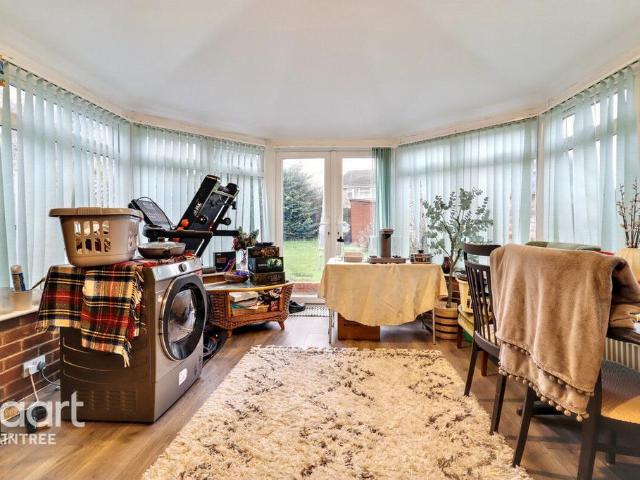 Juniper Crescent, Witham 4 bed terraced house to rent £1,900 pcm £438 pw