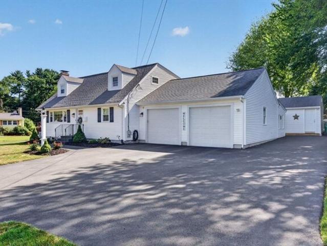Juniper Dr, Norwood, Home For Sale