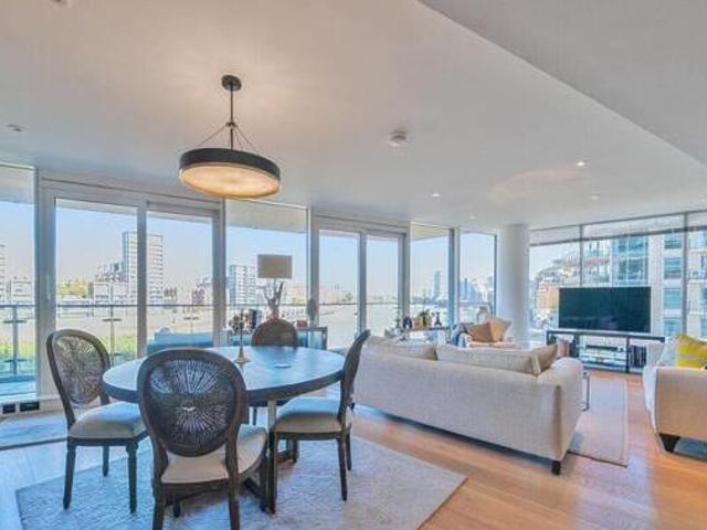Juniper Drive, London, 3 Bedroom Flat
