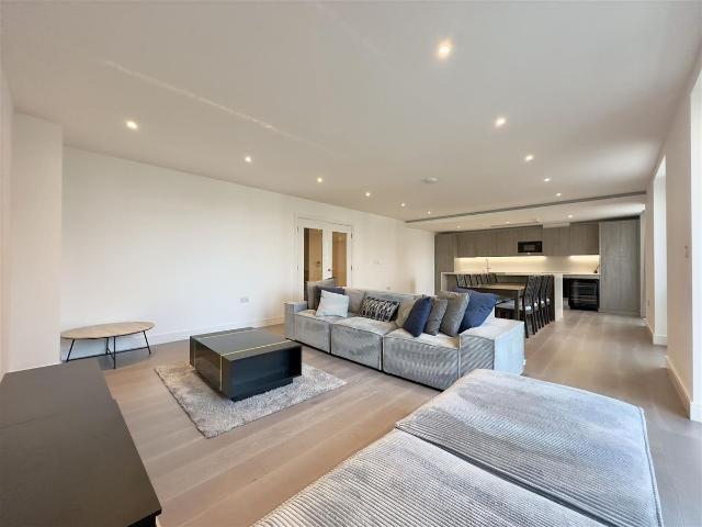 Juniper Drive, London SW18, 3 bed flat to rent, £6,500 pcm | PrimeLocation
