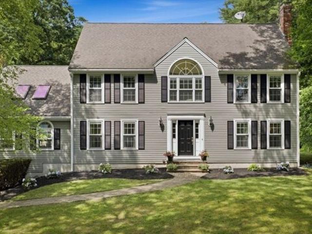 Juniper Ln, Topsfield, Home For Sale