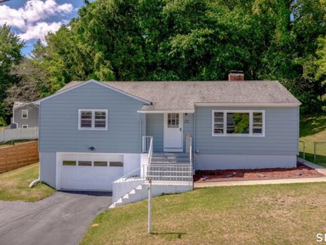 Juniper Ridge Dr, Waterbury, Home For Sale