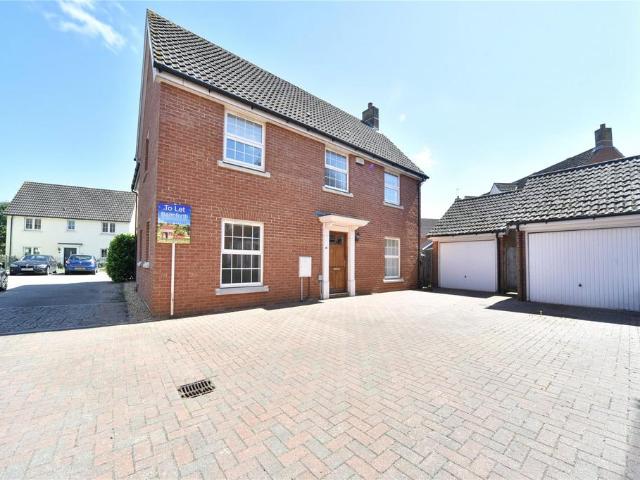 Juniper Road, Red Lodge, Bury St. 4 bed detached house to rent £2,350 pcm £542 pw