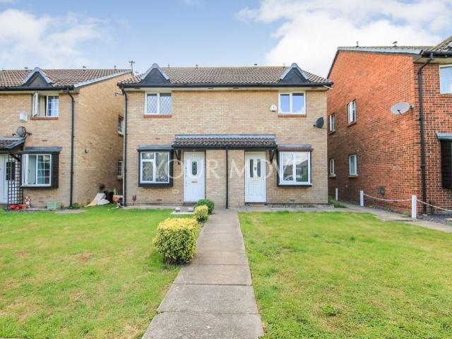 Juniper Way, Harold Wood, Romford RM3, 1 bed detached house to rent, £1,300 pcm | PrimeLocation